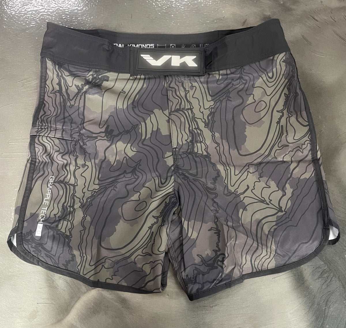 GRAPPLE TECH 2.0 PERFORMANCE SHORT / TOPO CAMO – VANDAL KIMONOS