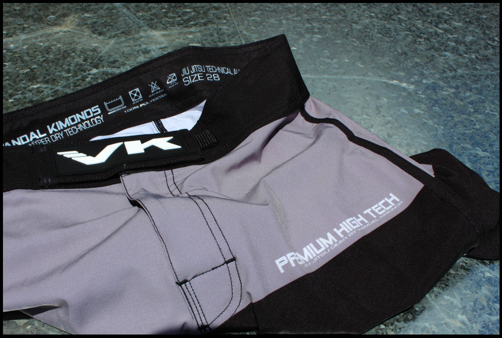 GRAPPLE TECH 2.0 PERFORMANCE SHORT / GRAY SKIES – VANDAL KIMONOS